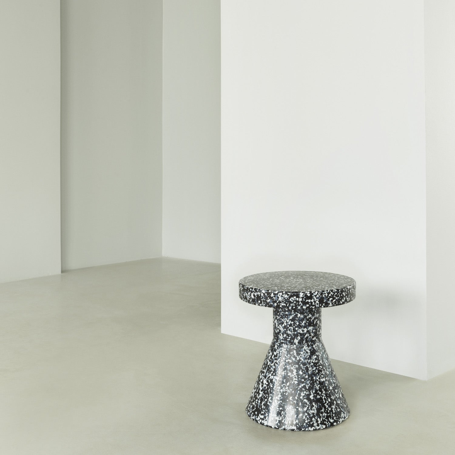 Normann Copenhagen Bit Stool Sidetable Cone | LampTwist