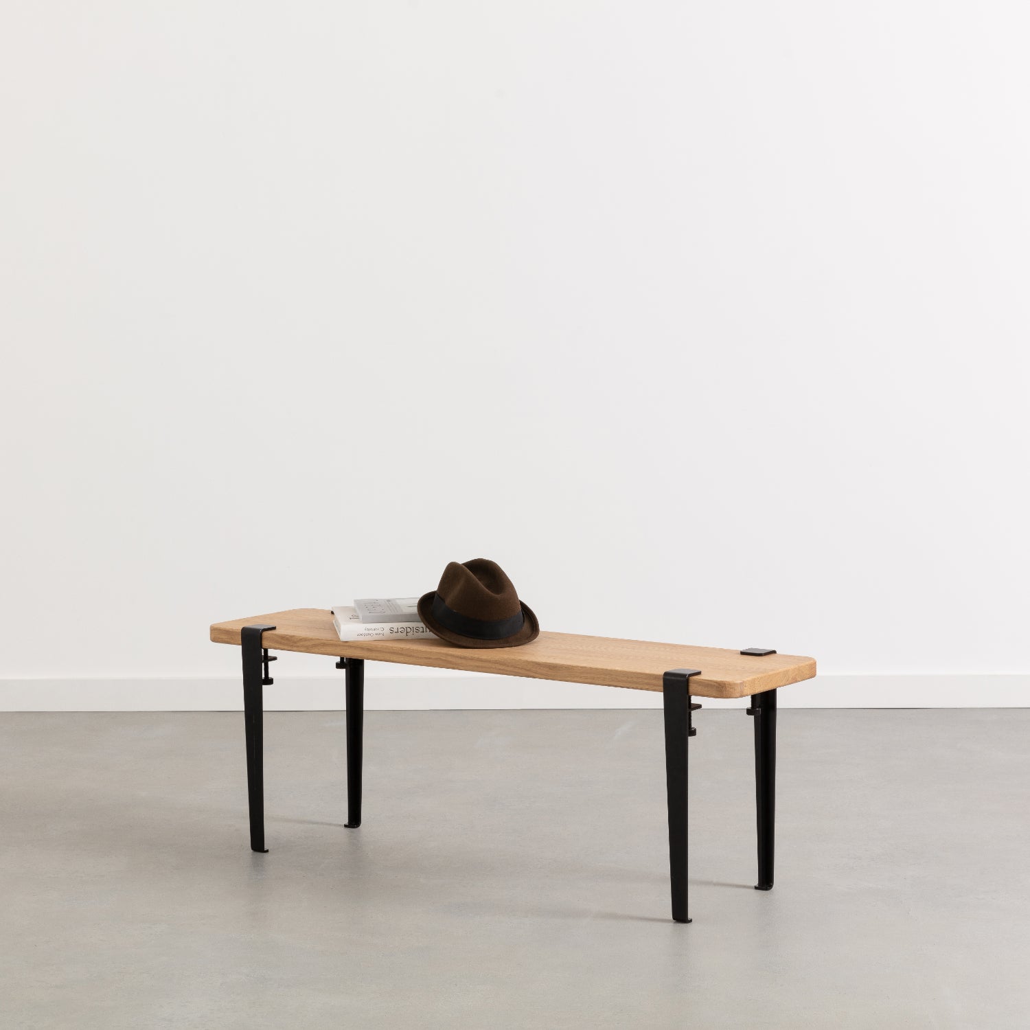 Tiptoe Duke Bench | LampTwist