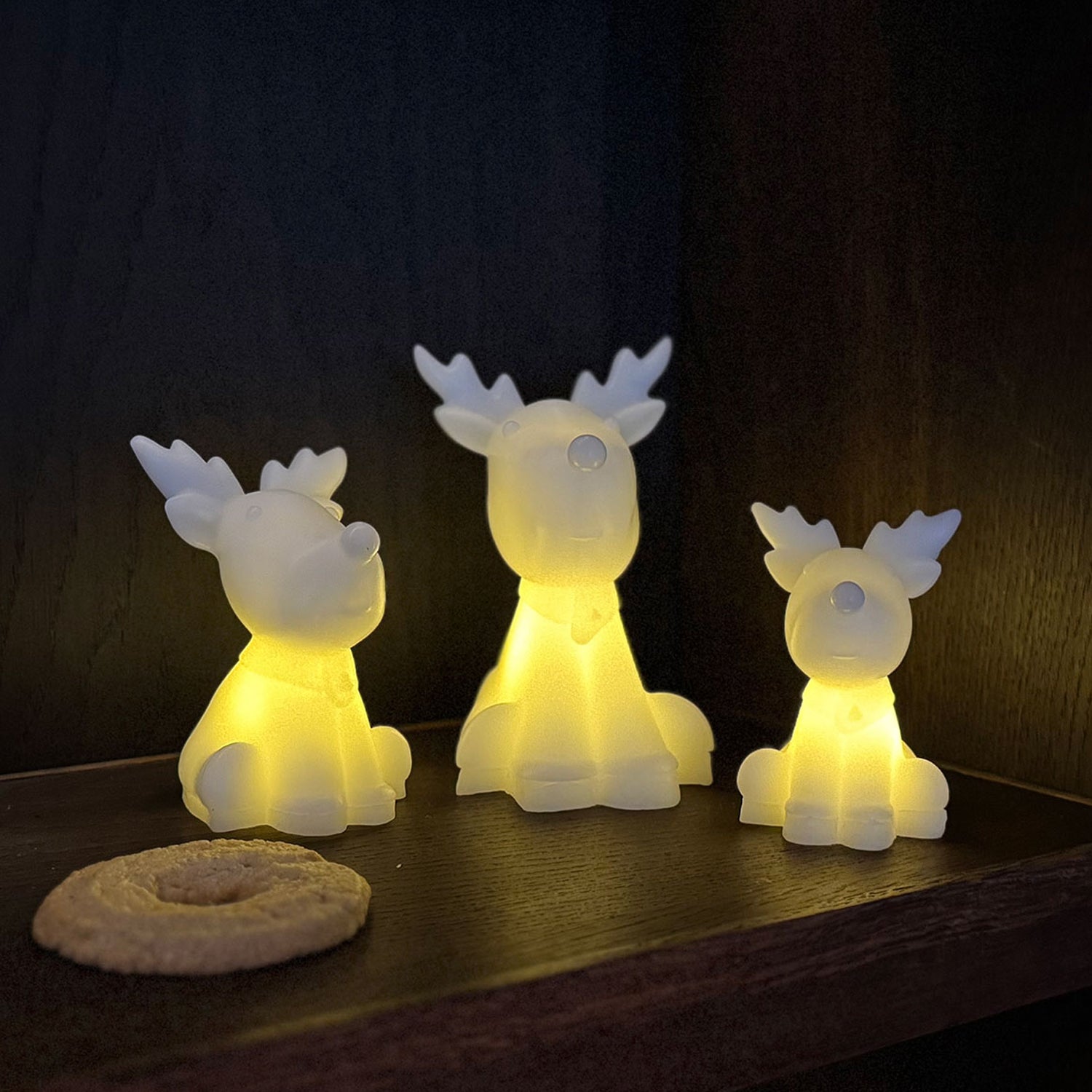 Sirius Naja Reindeer Wax Portable Lamp | LampTwist