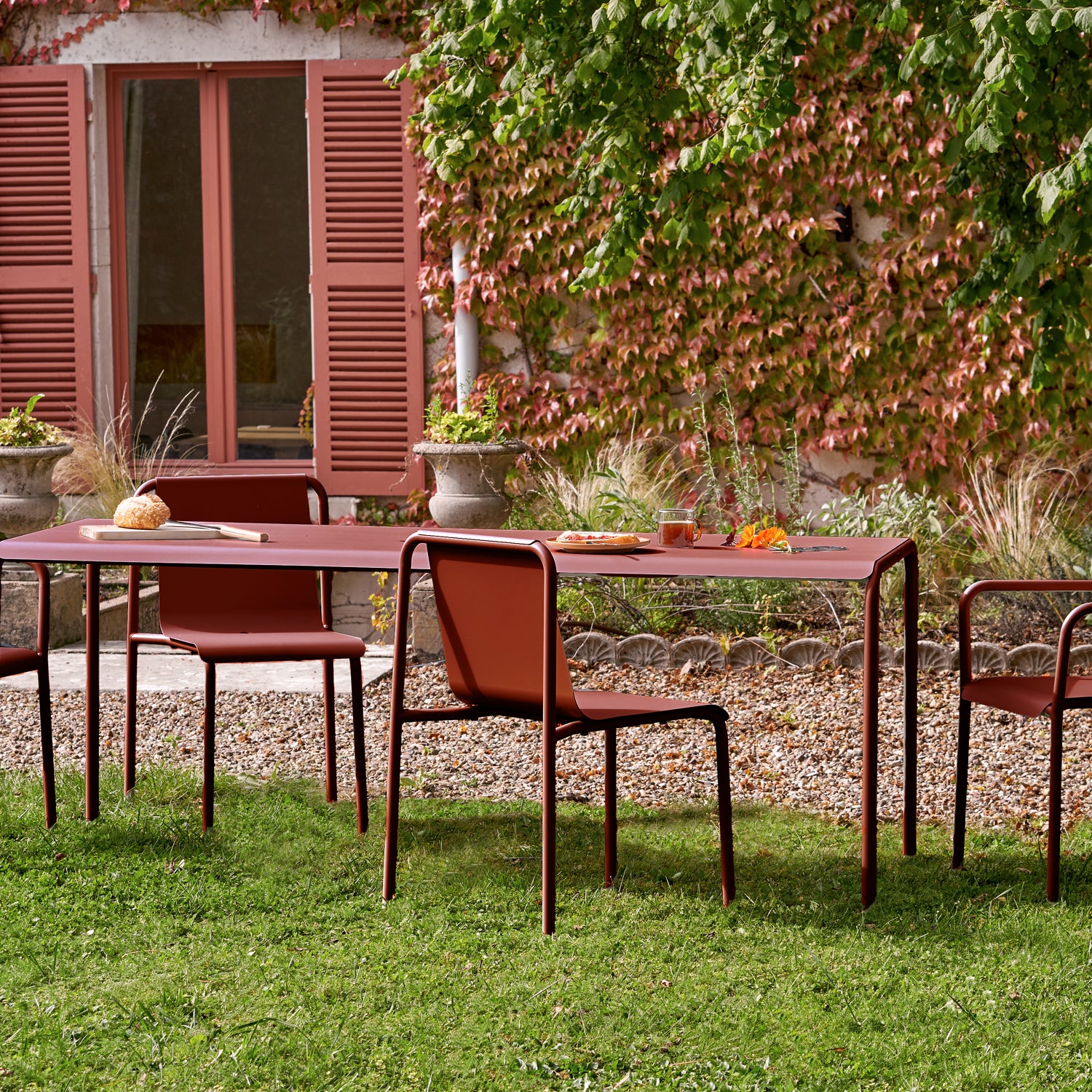 Tiptoe Panorama Outdoor Chair | LampTwist