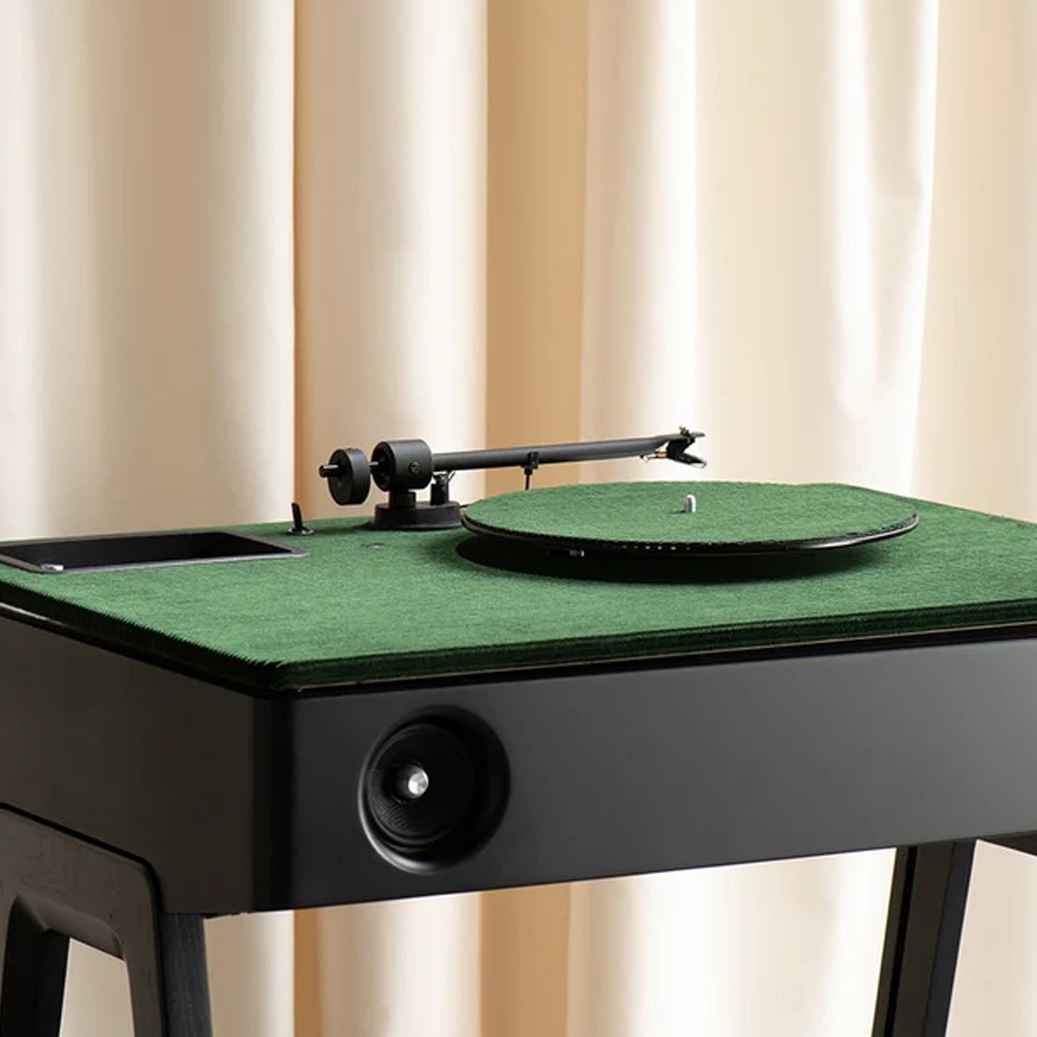 La Boite concept LX Turntable and Speaker Lelièvre | LampTwist