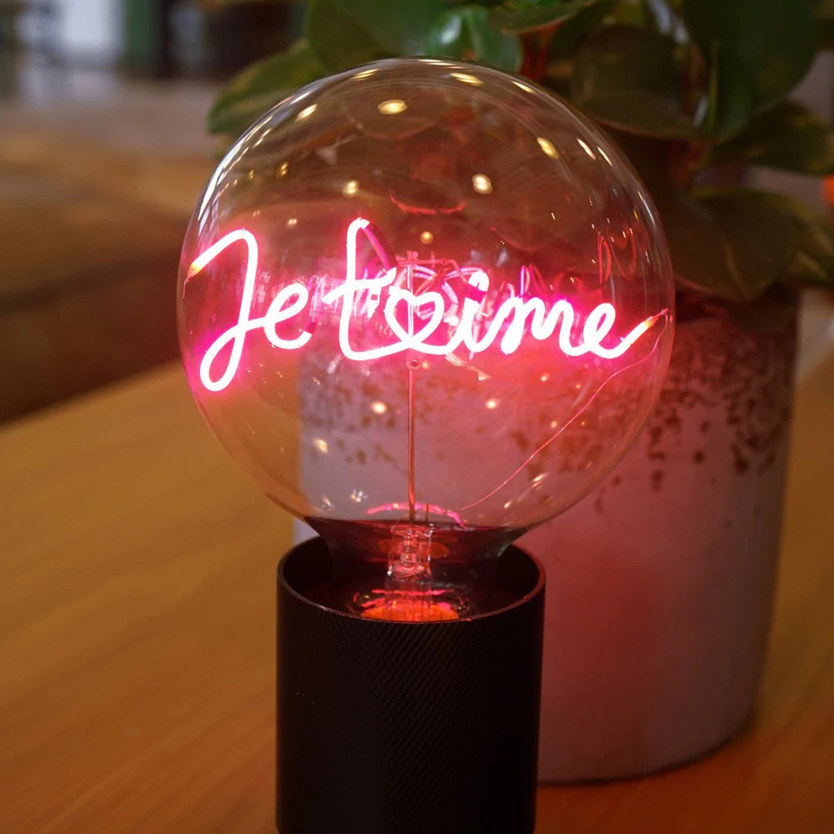 MITB by Elements Lighting Je t'aime E27 Bulb | LampTwist