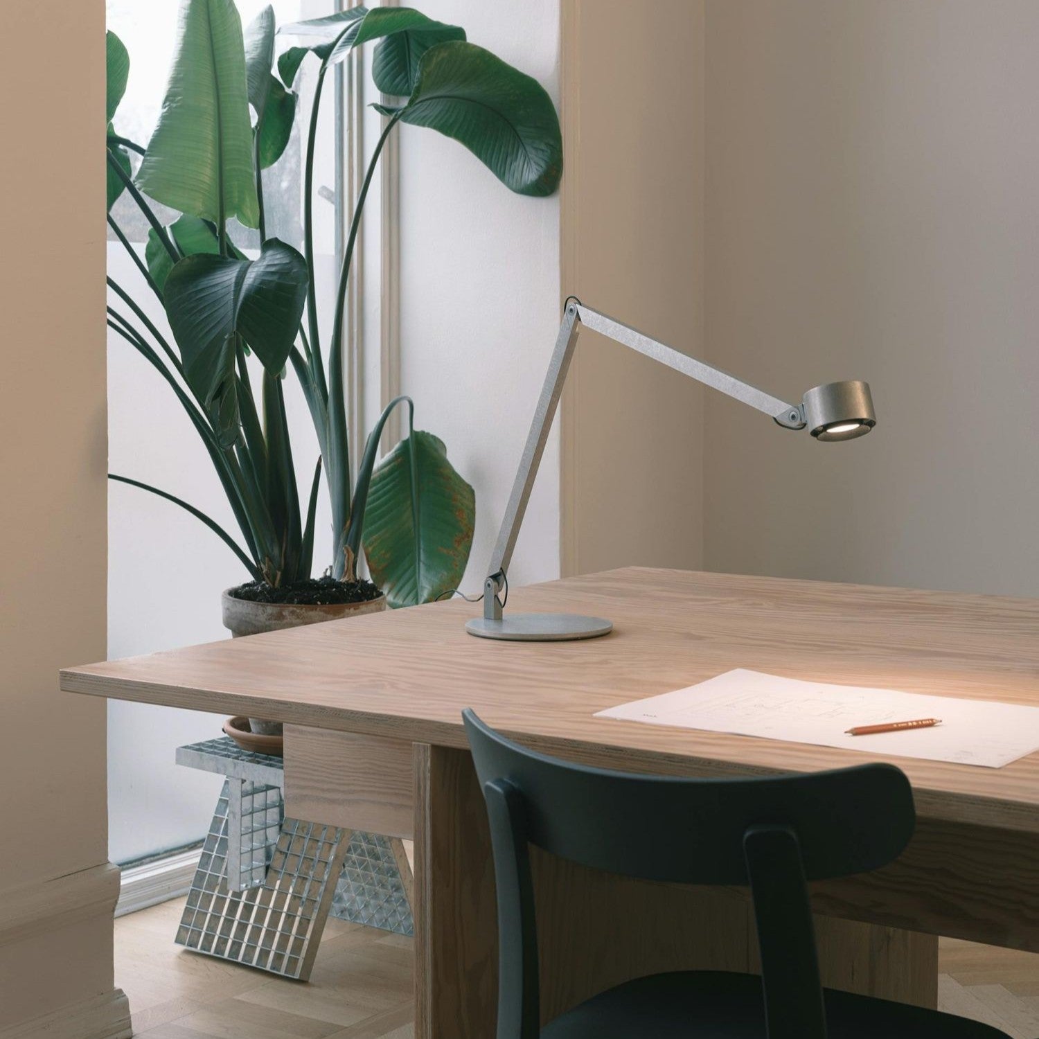 Wastberg W227 Winkel Alu Table Lamp