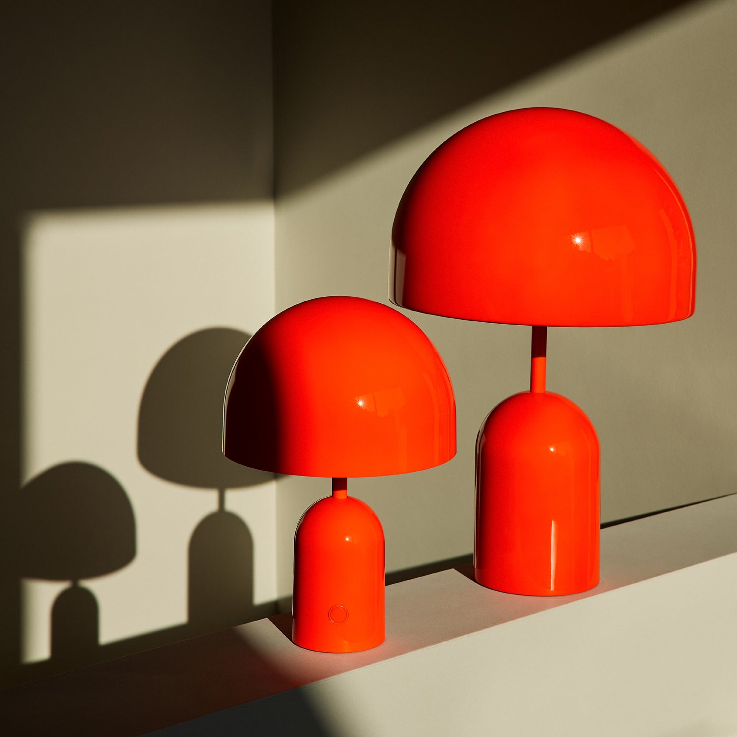 Tom Dixon Bell Table Lamp | LampTwist