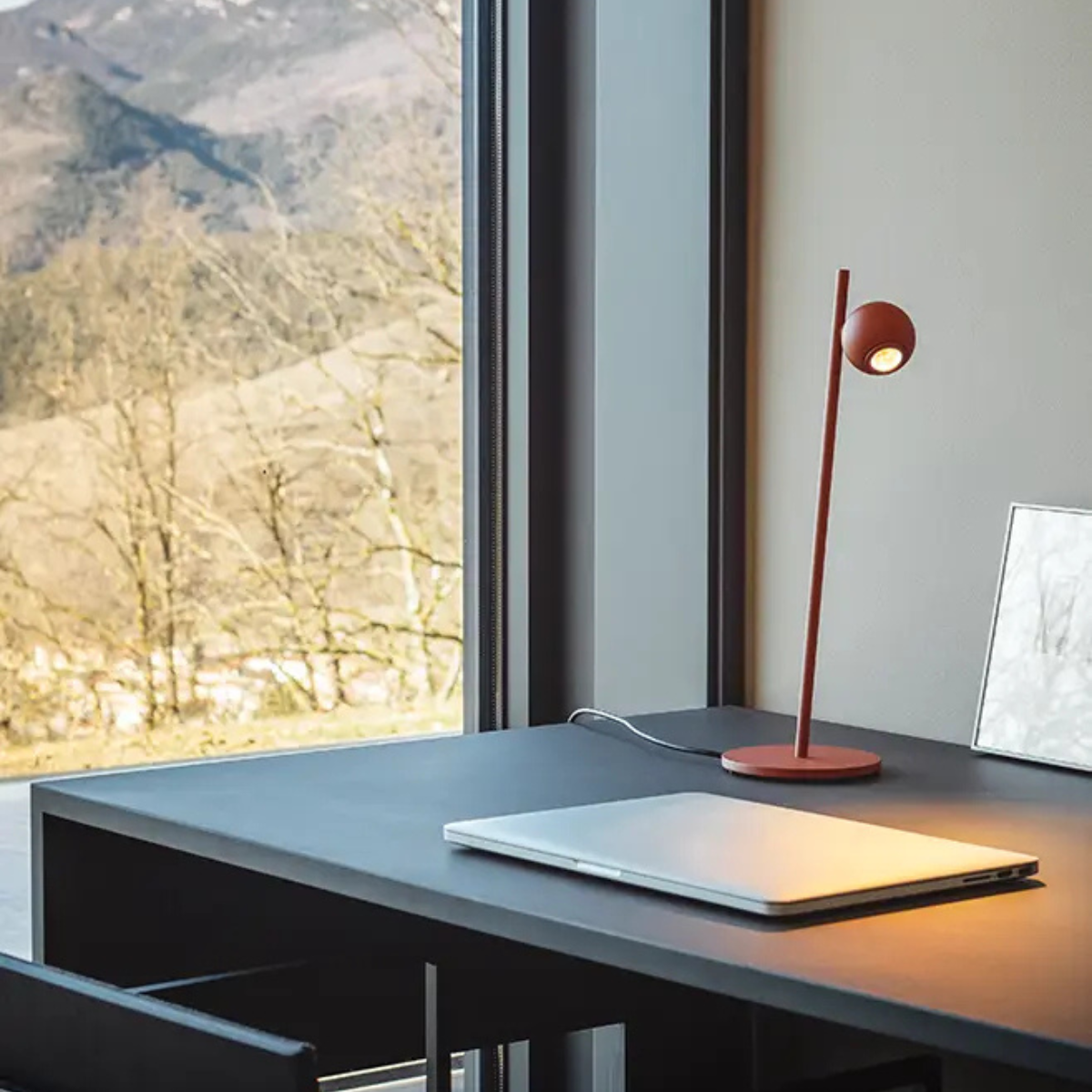 Estiluz Compass Table Lamp | LampTwist