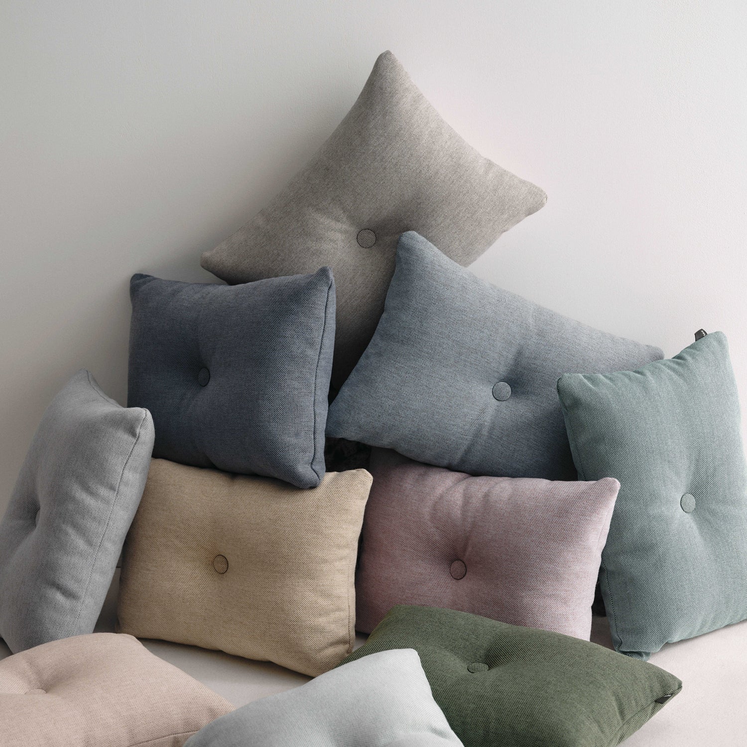 Hay Dot Cushion Mode | LampTwist