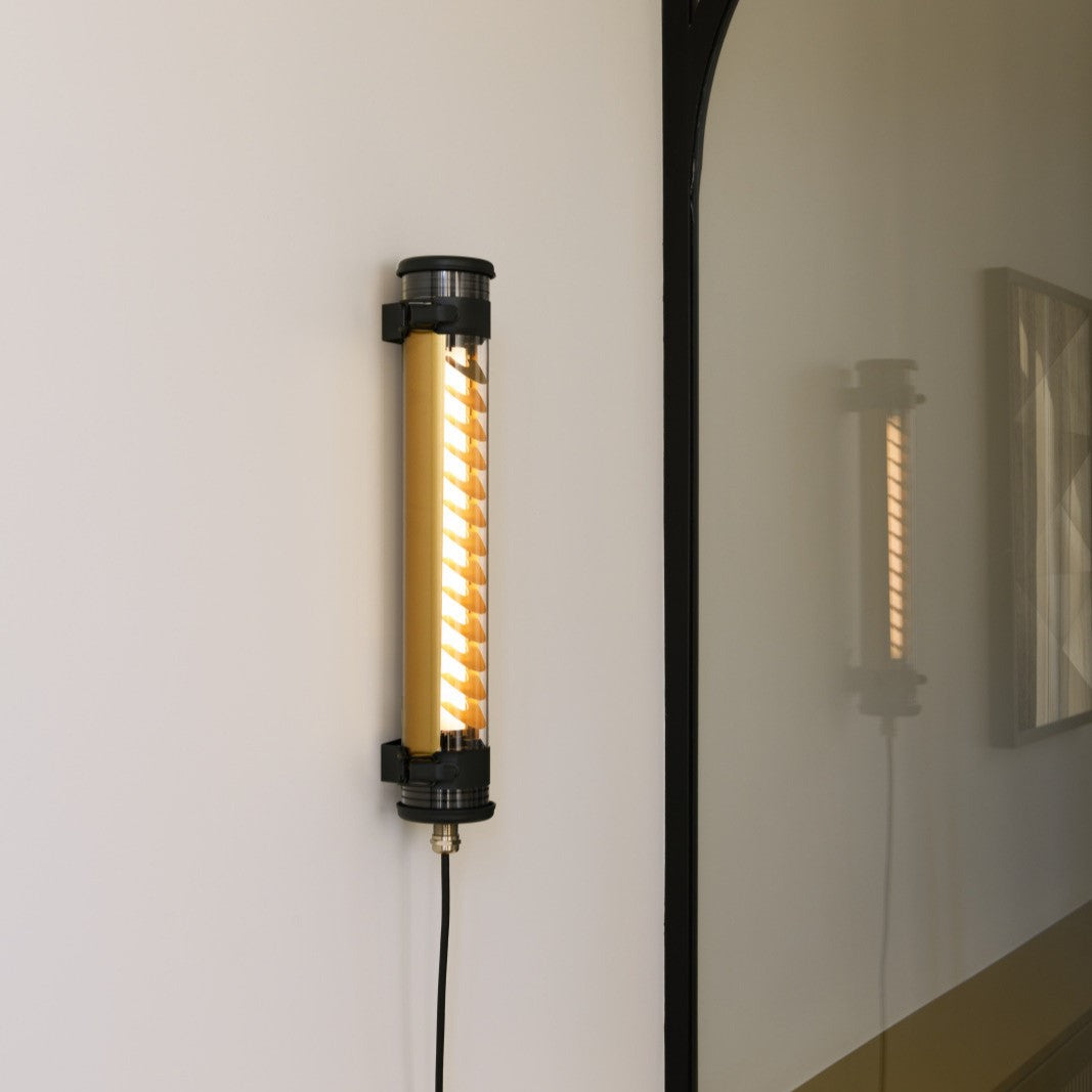 Sammode Elgar Push Plug-in Wall Lamp