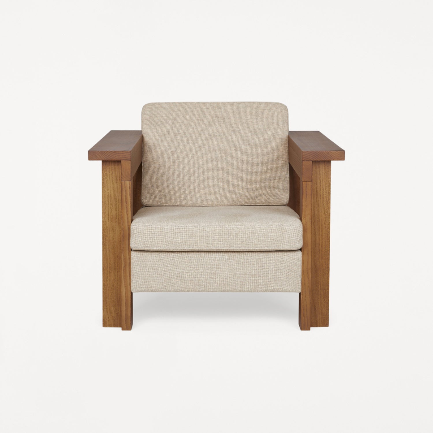Frama Symmetry Lounge Chair | LampTwist