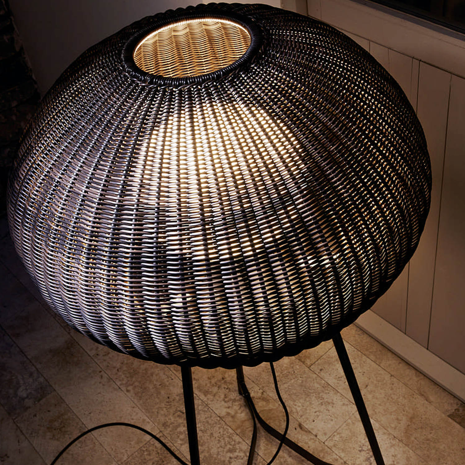 Bover Garota P/02 Outdoor Floor Lamp | LampTwist