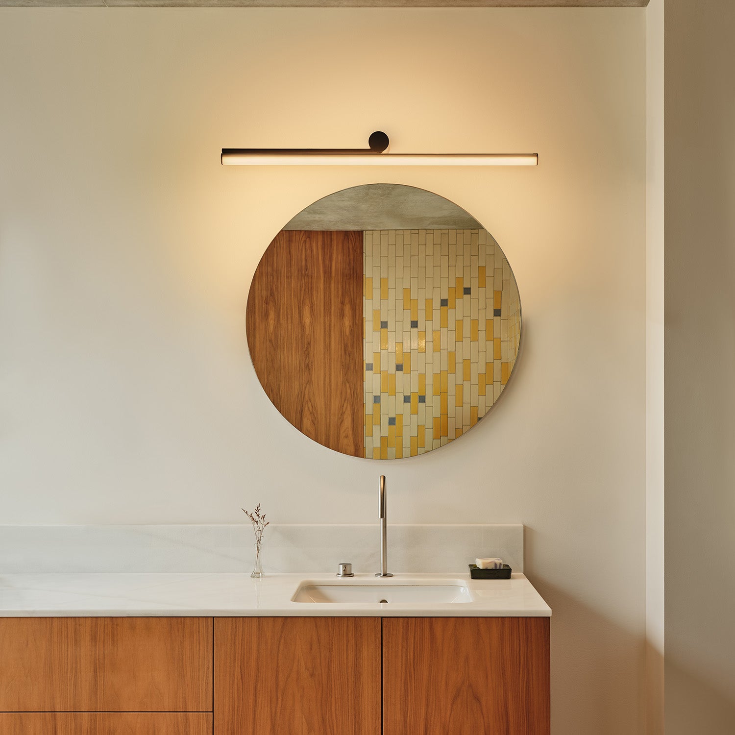 Marset Ambrosia A 90 Left AC Wall Lamp
